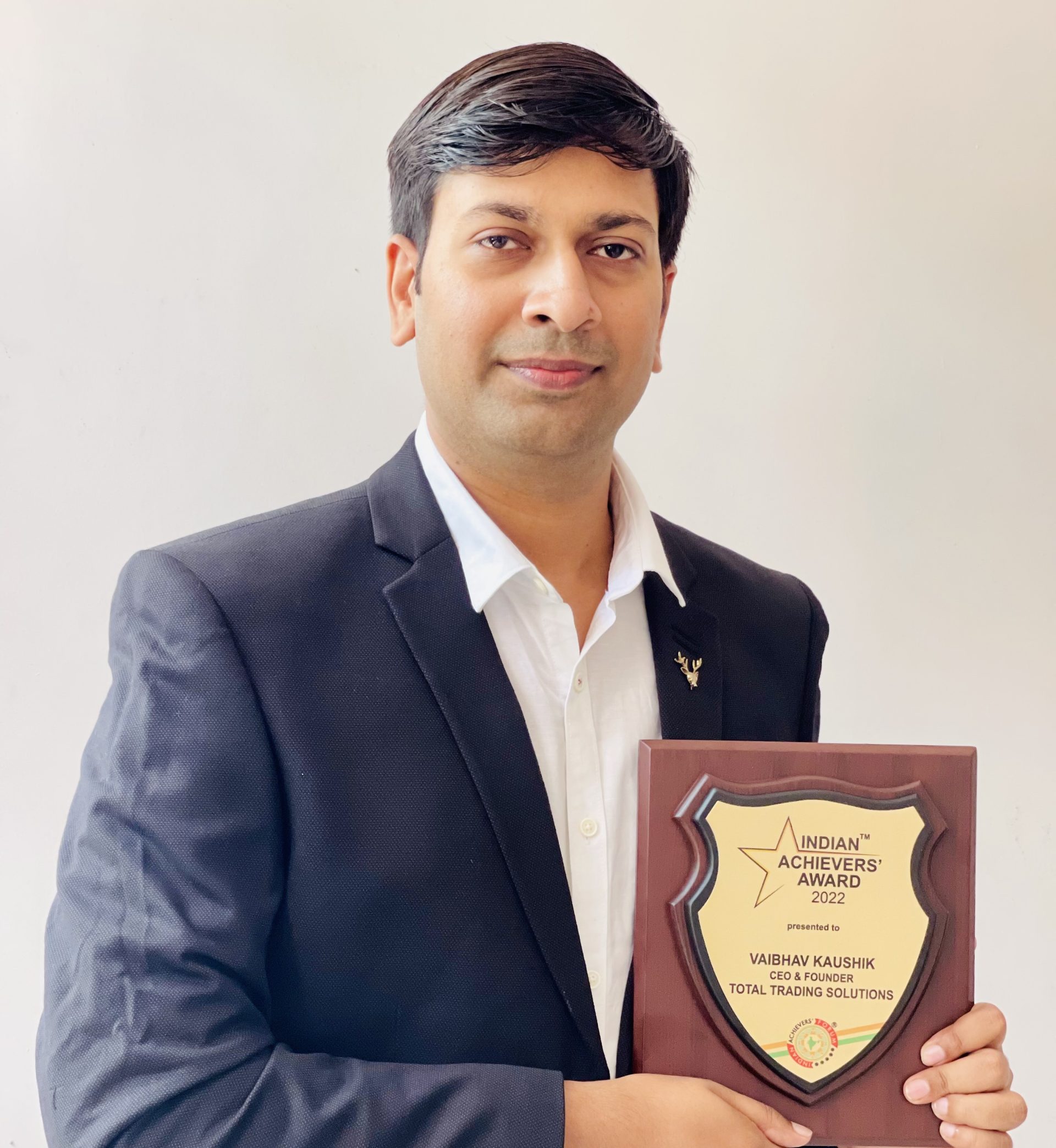 Vaibhav Kaushik awarded for spice and herb exports